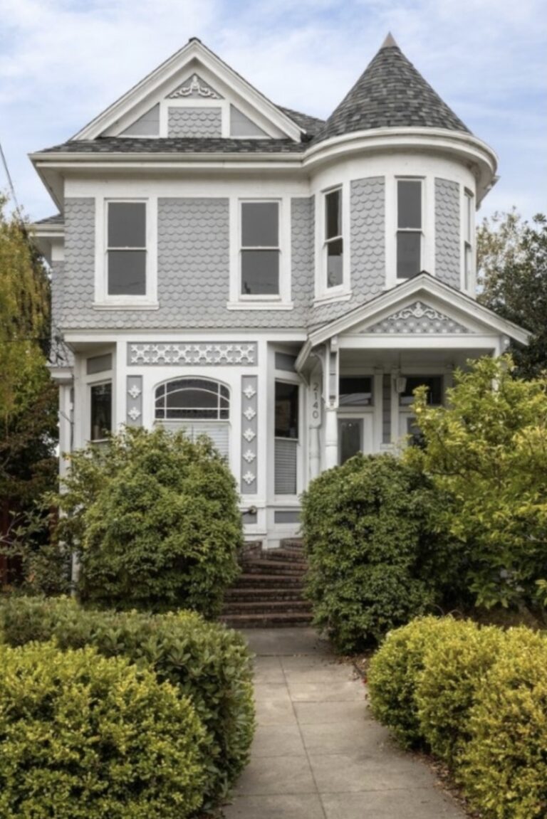 Details, Dormers and Decorative Woodwork: Understanding the Complexity ...